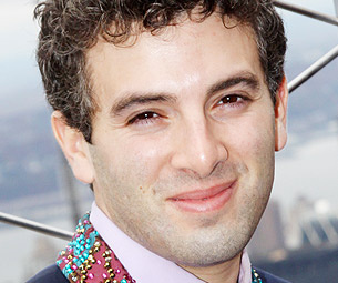 Broadway.com | Photo 14 of 21 | Daniel Reichard Says Goodbye to Jersey Boys