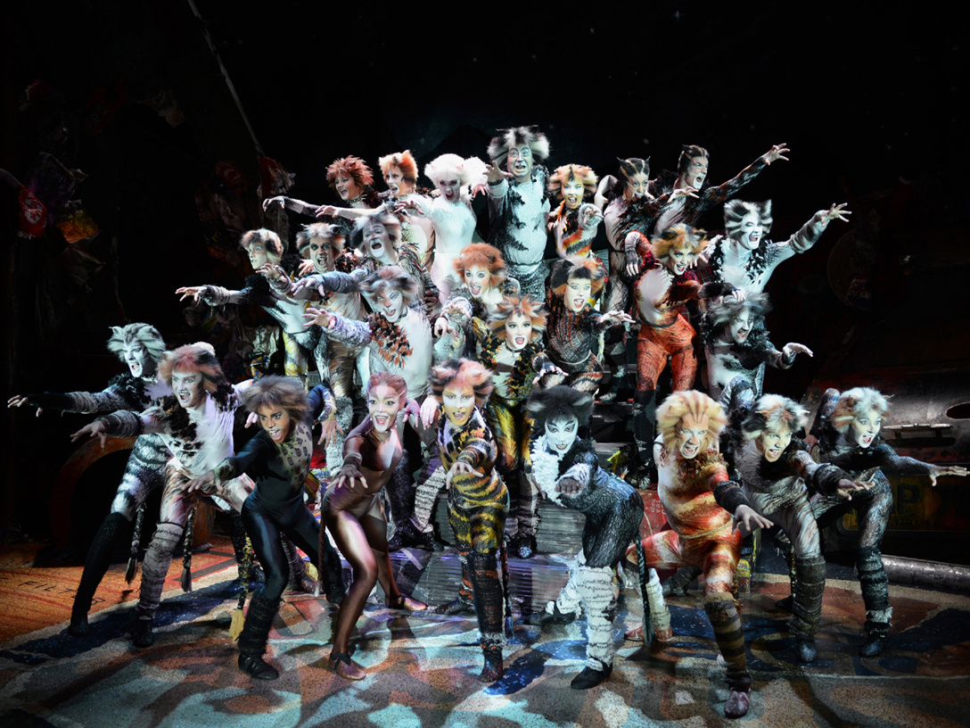 Andrew Lloyd Webber's Cats May Finally Prowl on to the Big Screen ...