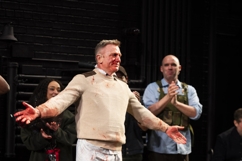 Go Inside Macbeth's Bloody Opening with Daniel Craig, Ruth Negga & More ...