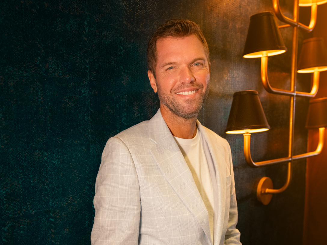 Jamie Wax on Call Me Izzy, the One-Woman Show He Built from a Lifetime ...