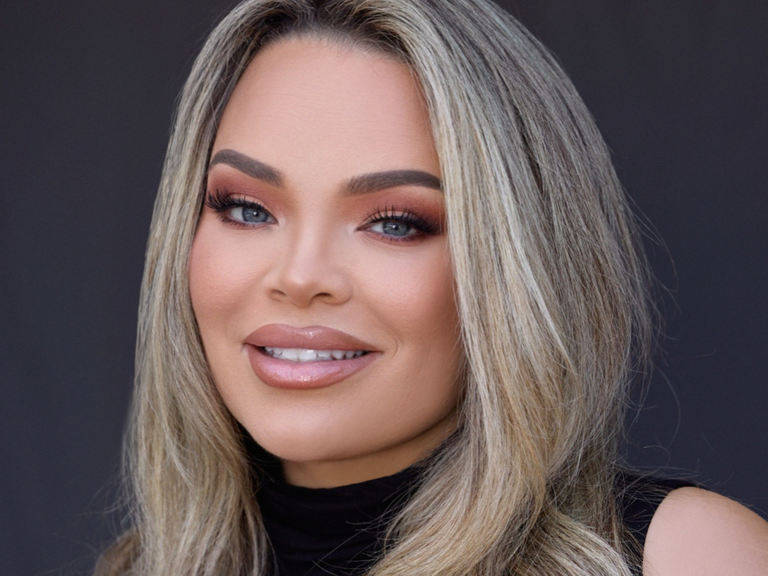 Trisha Paytas Joins the Netherworld in Beetlejuice on Broadway ...