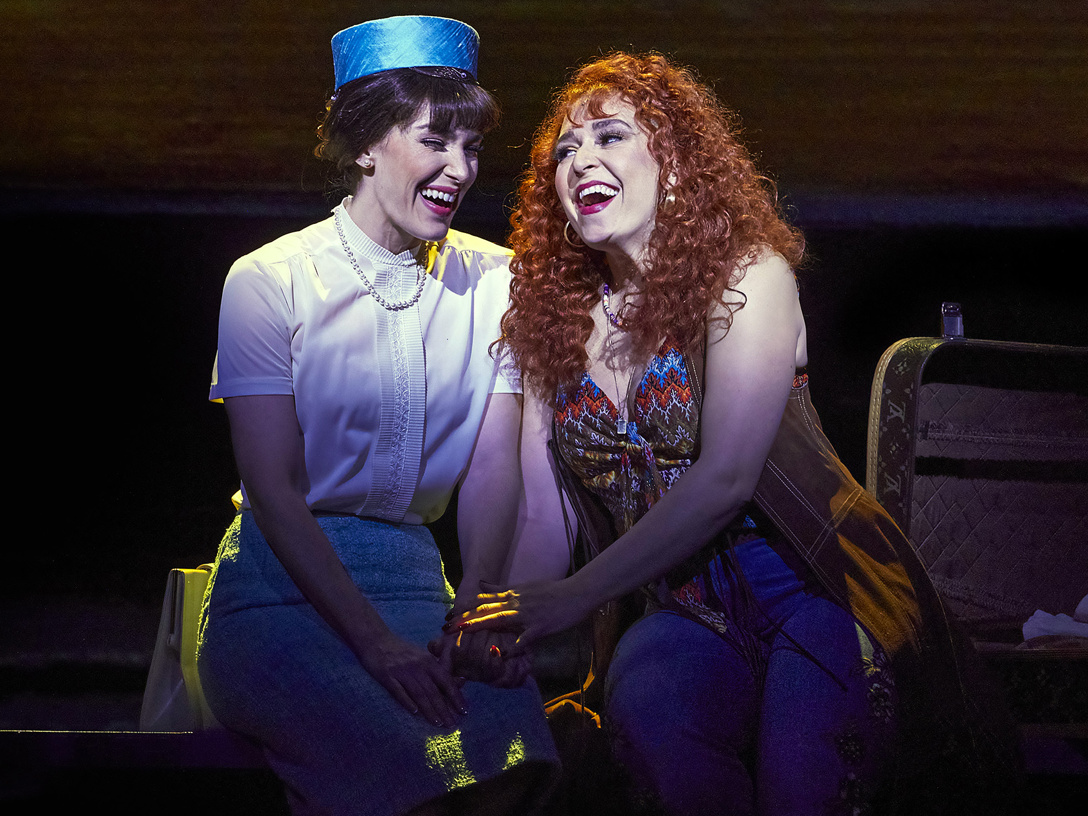 Jessica Vosk and Kelli Barrett Lead Beaches Musical, Beginning on ...