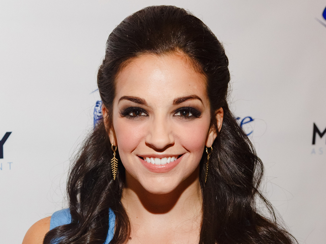 On Your Feet! Alum Ana Villafane Cast in CBS Comedy Project History of ...