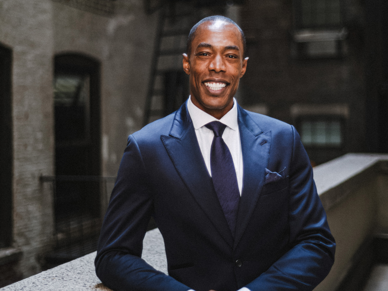 Odds & Ends: Broadway Inspirational Voices' Michael McElroy to Step ...