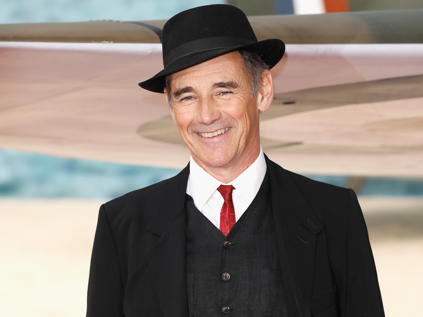 Odds & Ends: Mark Rylance to Star in Peter Kosminsky’s The Undeclared ...
