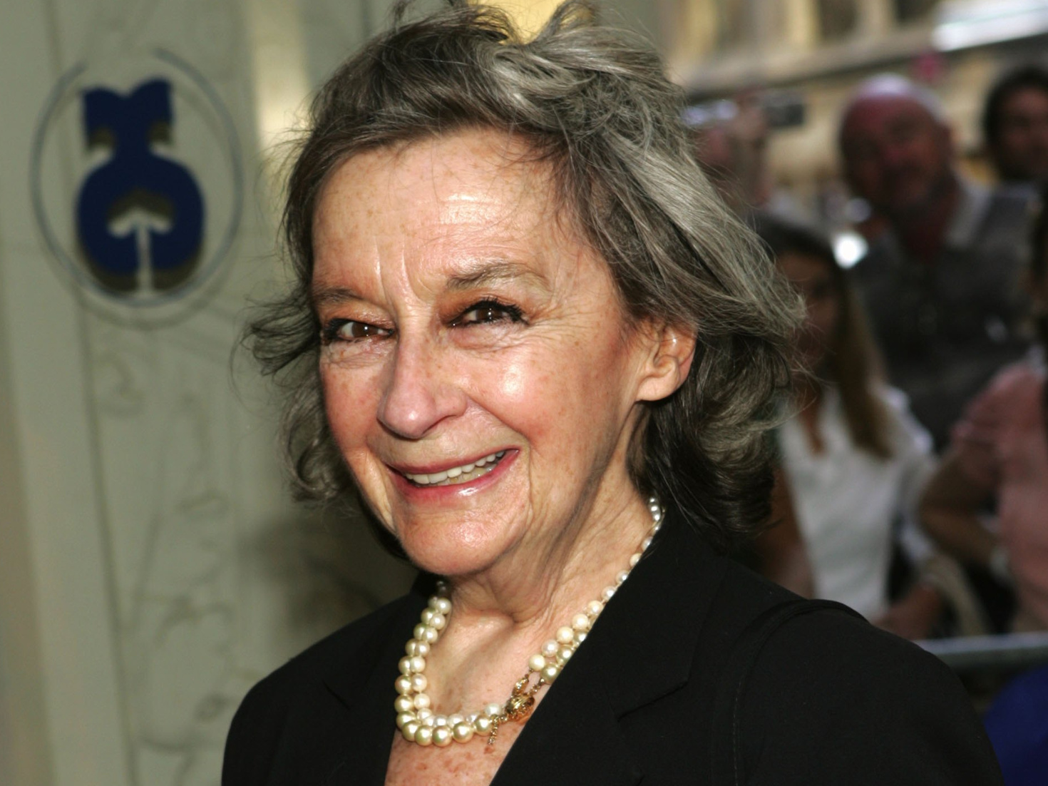 Four-Time Tony Award Winner Zoe Caldwell Is Dead at Age 86 | Broadway ...