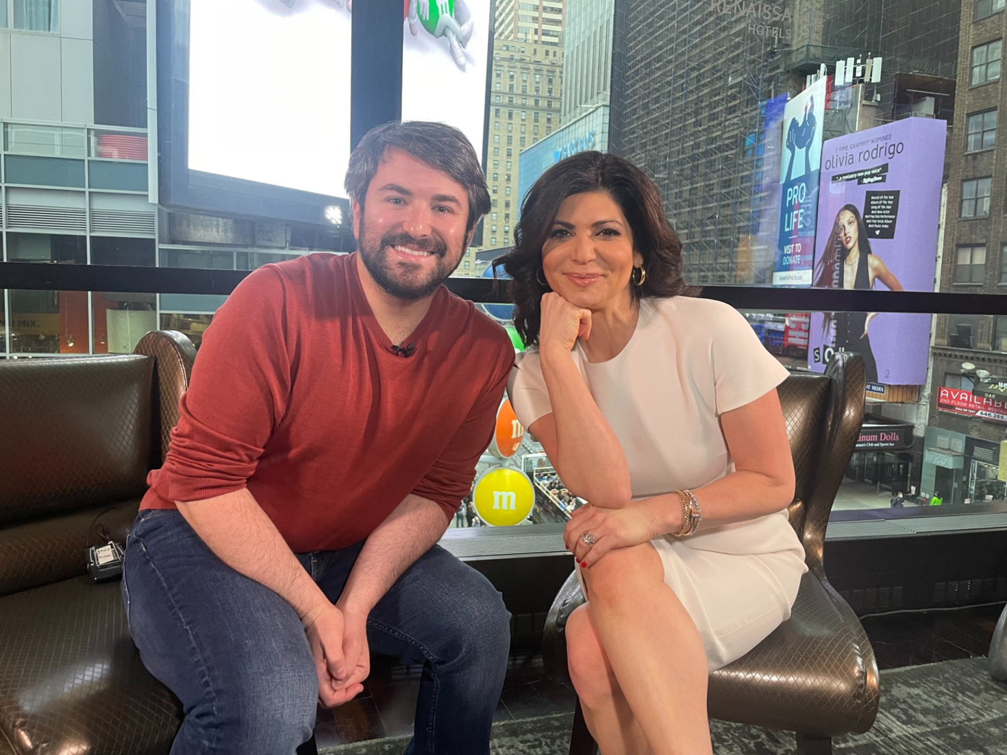 Alex Brightman on Stepping Back into the Spotlight with the Return of ...