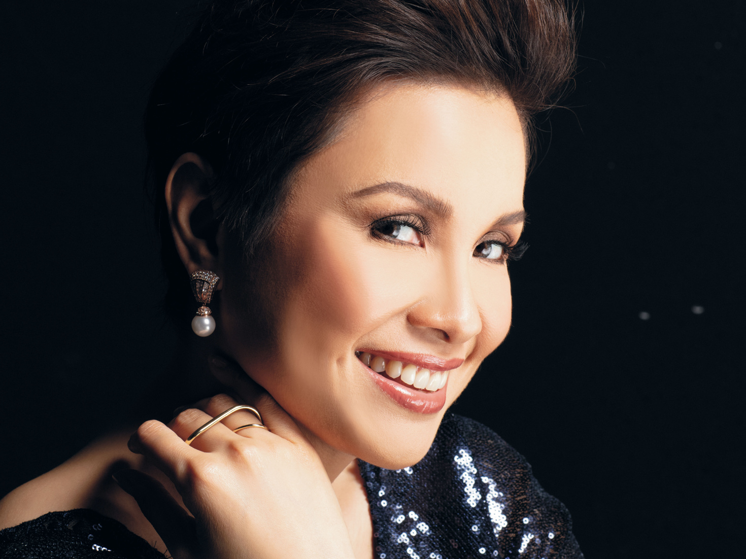 Odds & Ends: Lea Salonga Gets Hollywood Star Treatment, Sunset ...