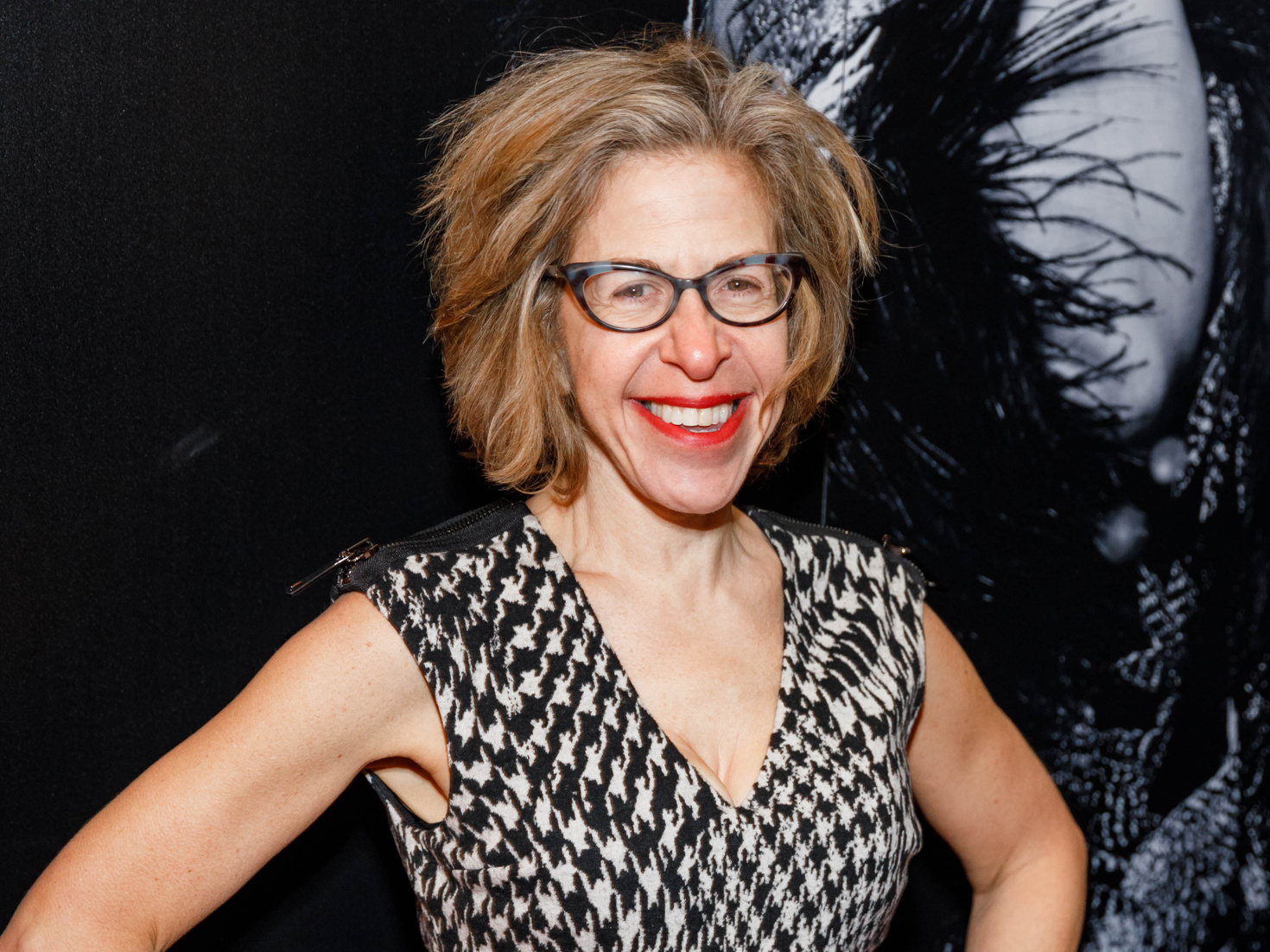 Odds & Ends: Jackie Hoffman to Play Yente in Yiddish-Language Fiddler ...