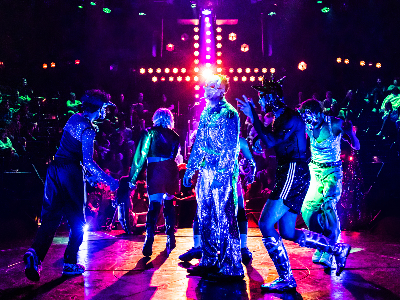 Photo 6 of 14 | Show Photos: Romeo + Juliet | Broadway.com