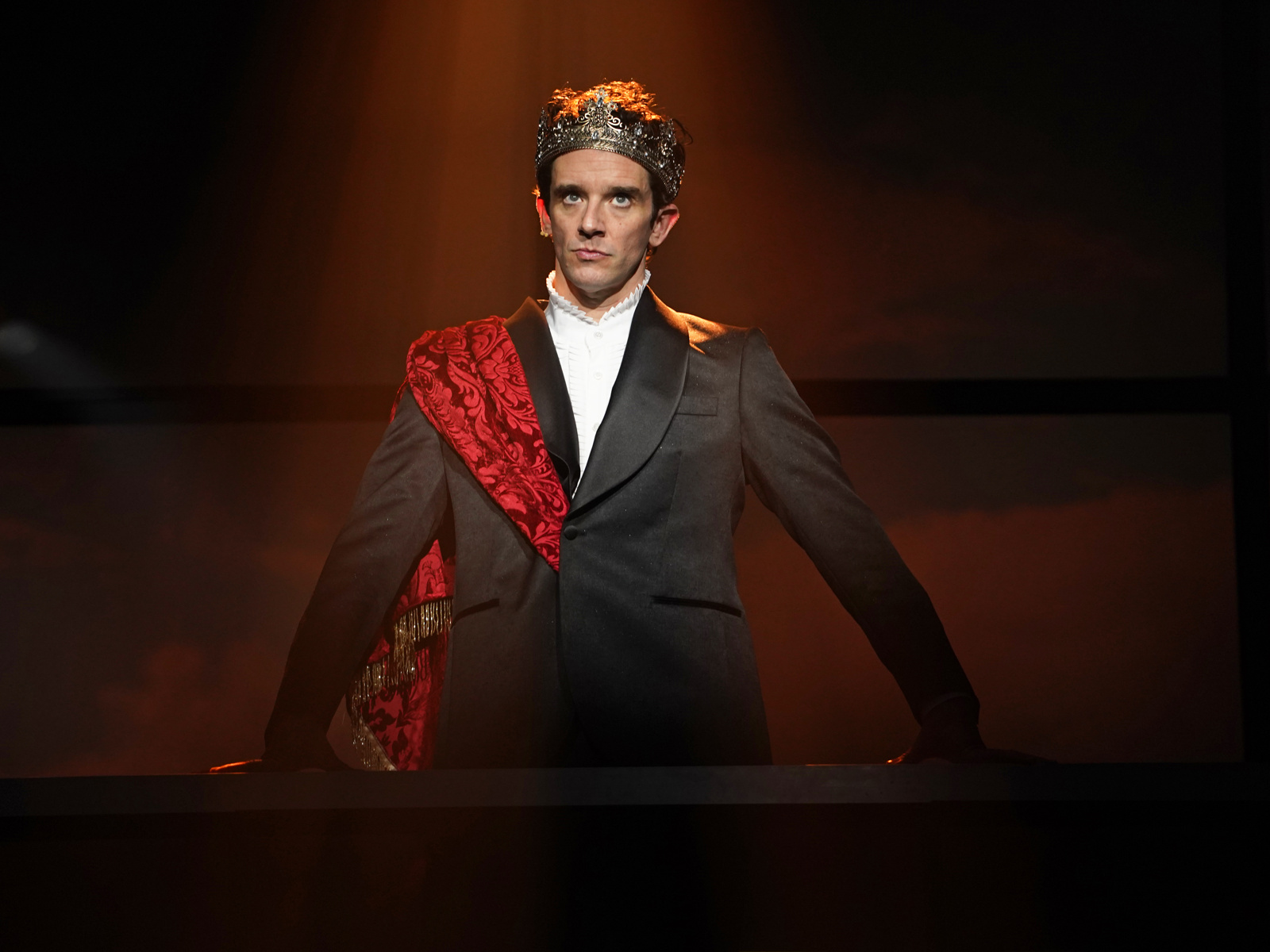 Photo 8 of 19 | Show Photos: Richard II | Broadway.com