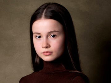 Sophia Ally Biography | Broadway Buzz | Broadway.com