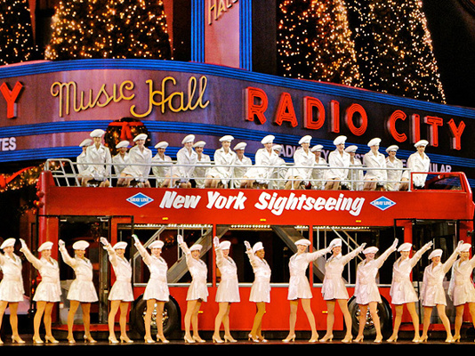 Christmas Spectacular Starring The Radio City Rockettes - Broadway ...