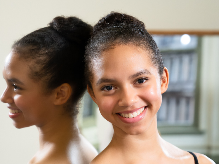 Emma Crow Biography | Broadway Buzz | Broadway.com