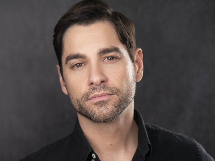 Daniel Torres Biography | Broadway Buzz | Broadway.com