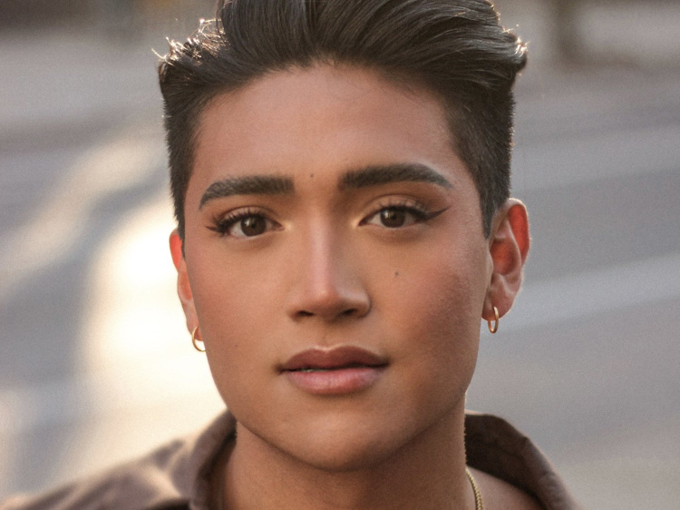 & Juliet Star Justin David Sullivan to be Honored with GLSEN ...