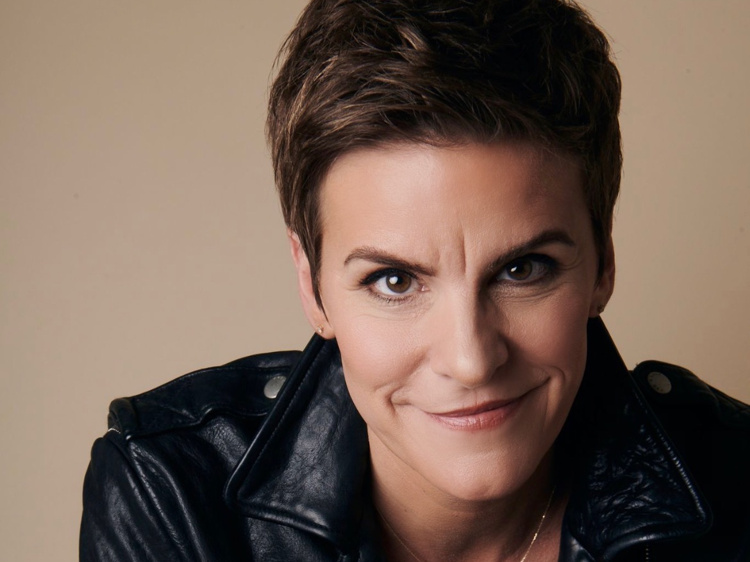 Jenn Colella Biography | Broadway Buzz | Broadway.com