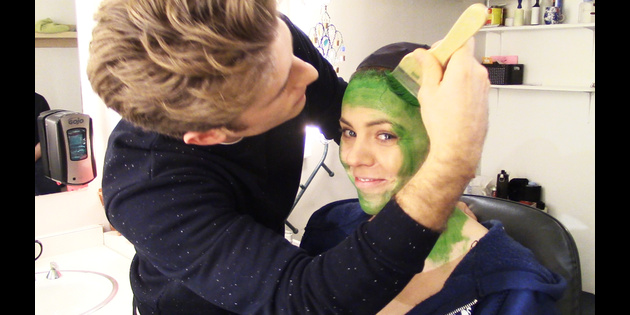 Fiyero Time, Ep 7: Wicked's Jonah Paints Rachel Tucker Green | Videos ...