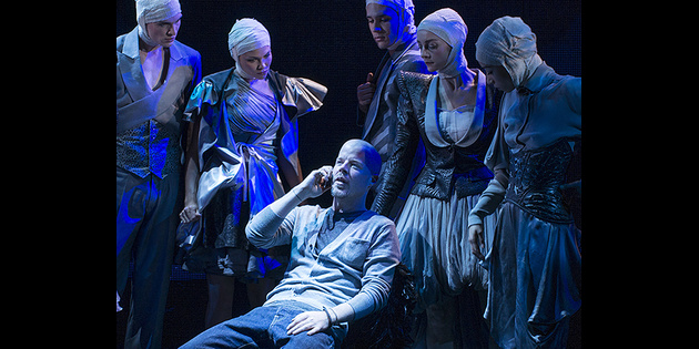 Stephen Wight on Fashion, Tortured Geniuses & Bringing McQueen to the ...