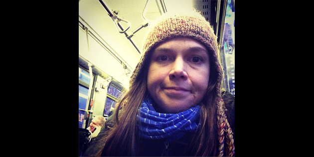How Does Violet Star Sutton Foster Prep For Broadway? By Riding the NYC ...