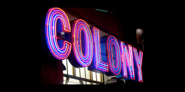Popular Times Square Music Store Colony Record and Radio Center to ...