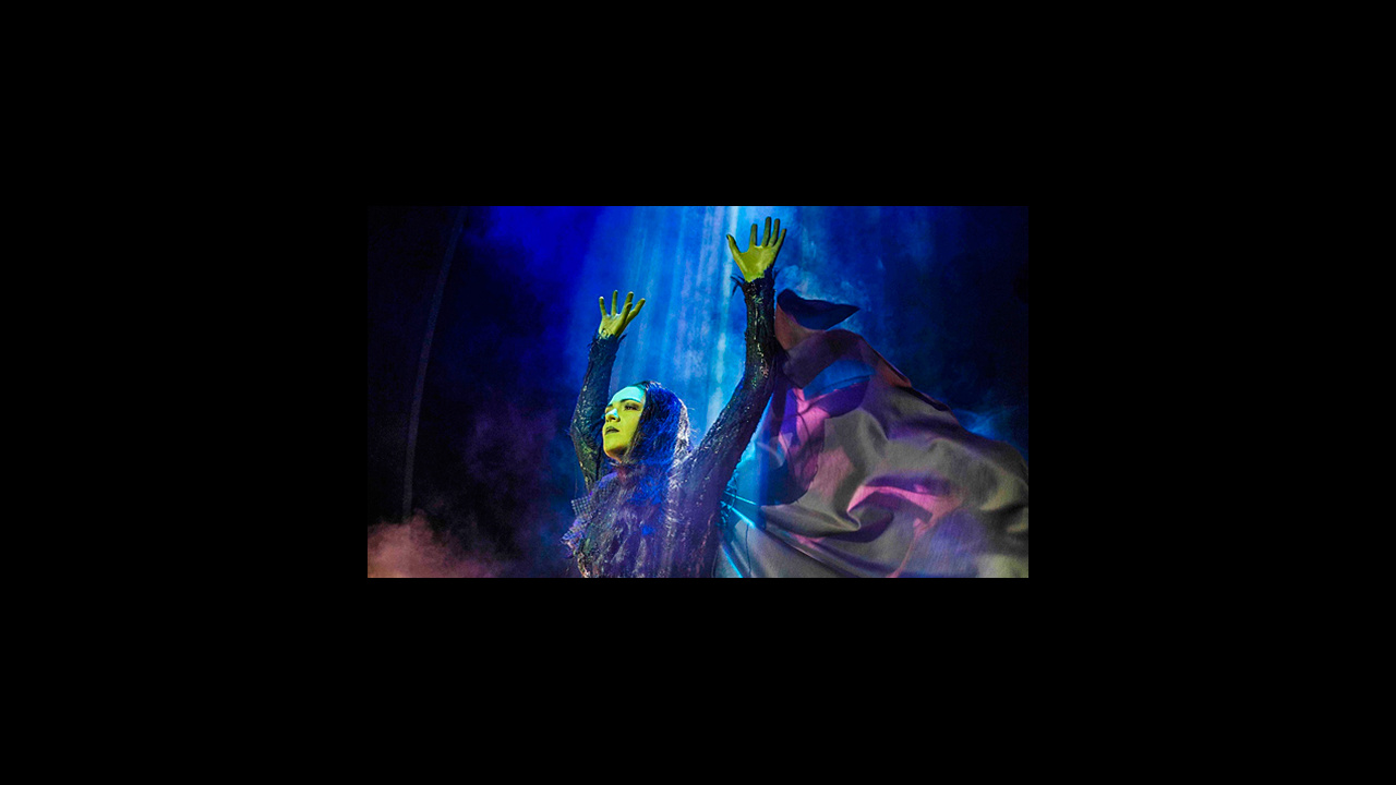 Seeing Green! Jennifer DiNoia & Michael Campayno Begin Performances in ...